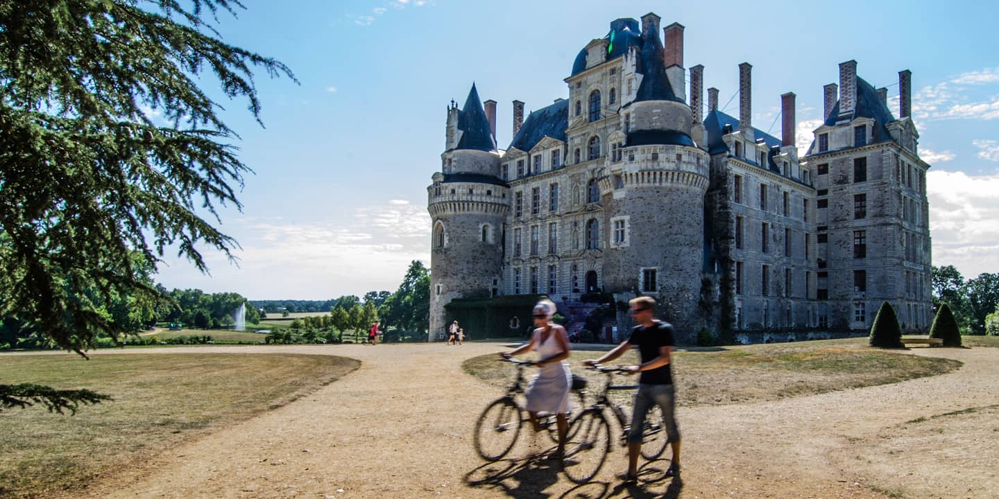 Bike Tours - Cycling Trips - Biking Vacations → Discover France